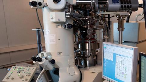 JEOL JEM2100 TEM | The City College of New York